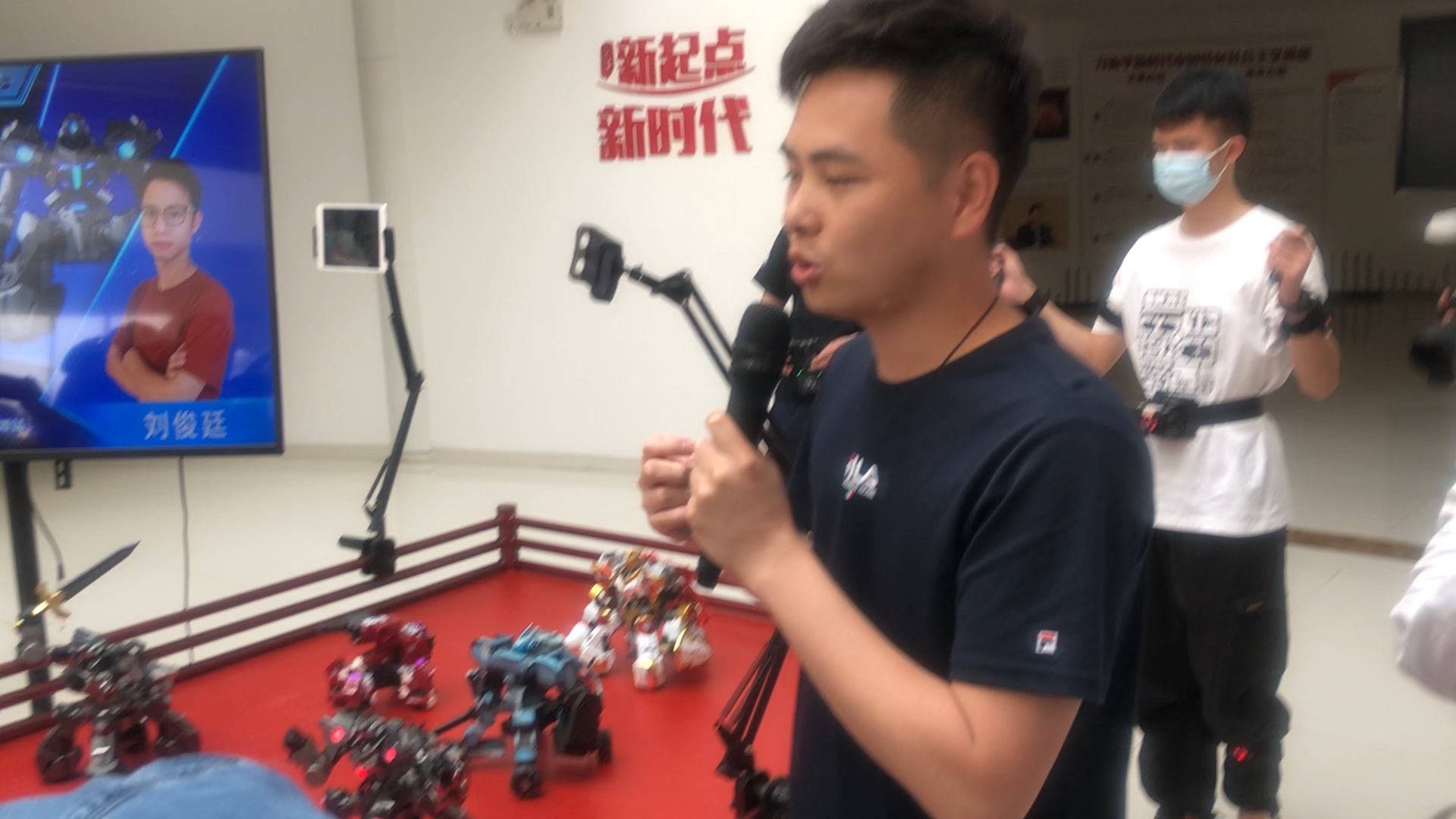 工匠社的机器人 好帅