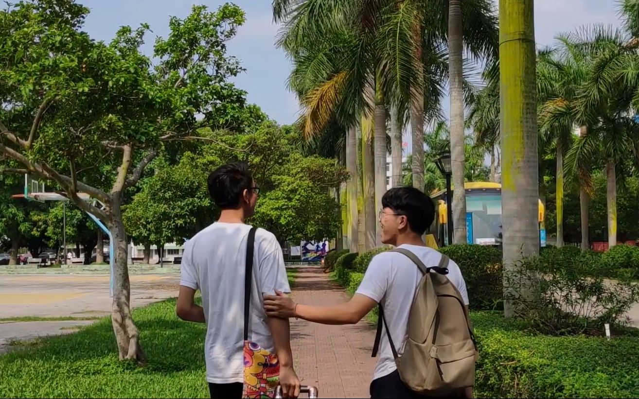 【大学短片】大学生活的真实(虚假)模样,《何为大学》影视短片告诉你,...