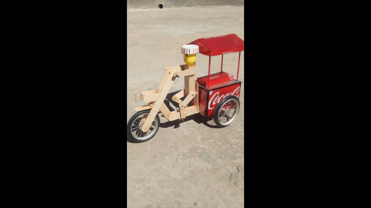 电子 - 周期人力车与机器人-电动自行车