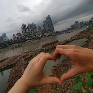 什么都要大大的 
