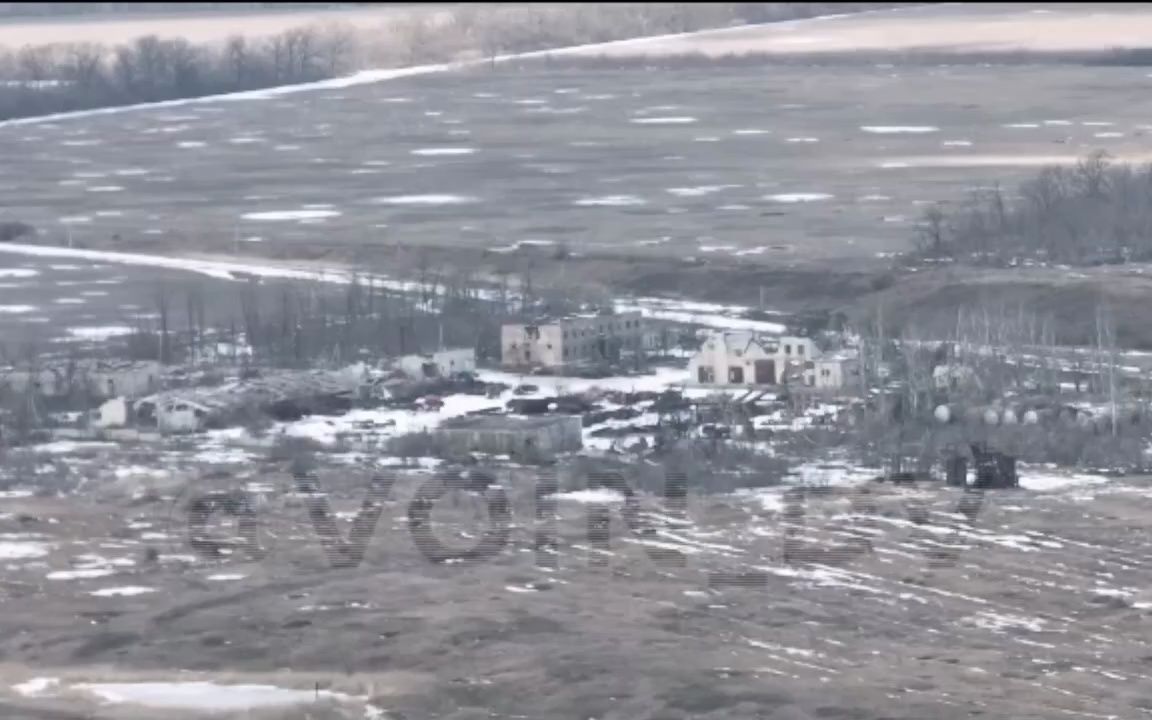 乌格内达尔方向俄军精准炮击乌军据点