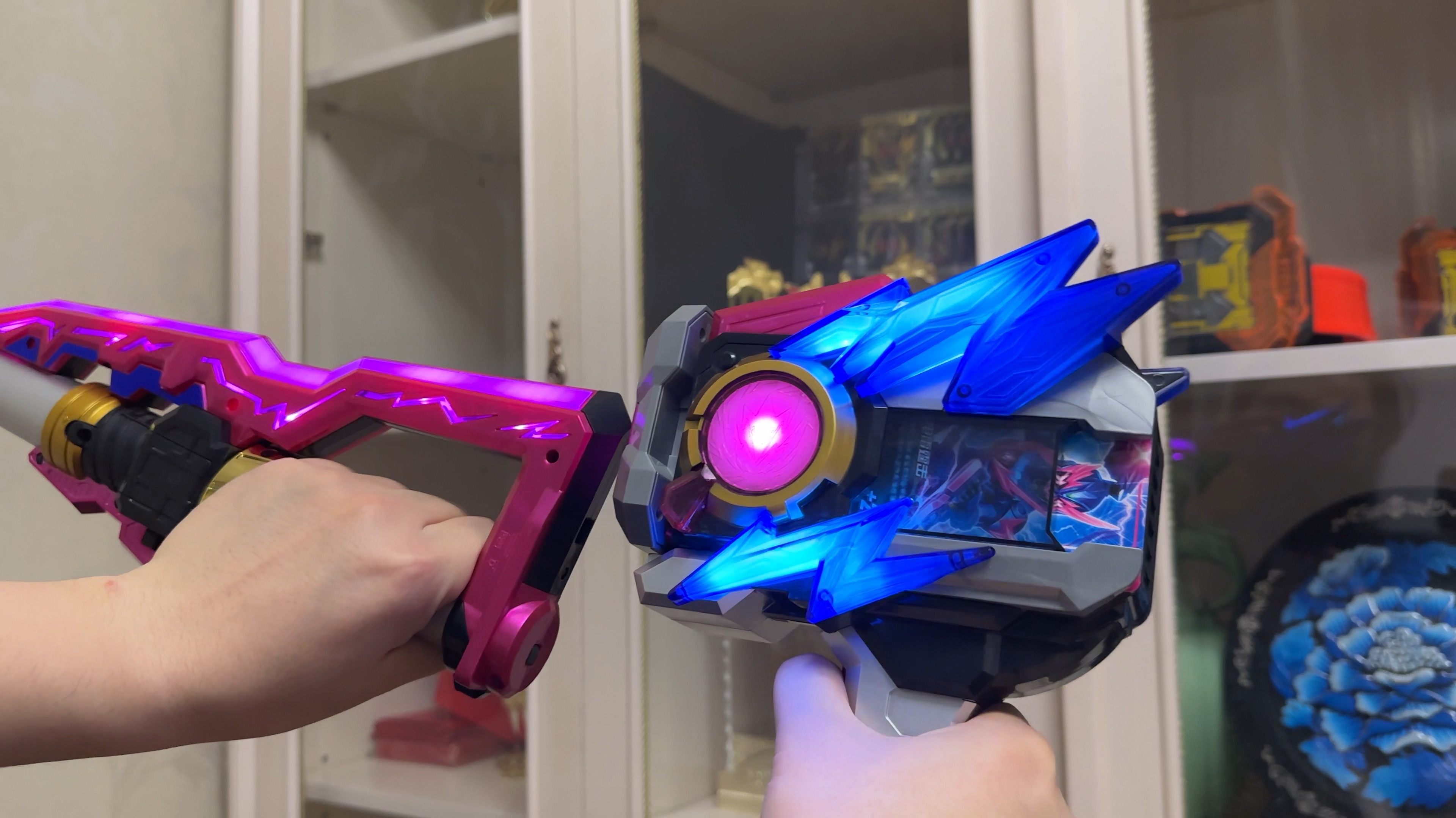 分量很足光效好看大小很大涂装到位但是“百万伏特”(无感情)