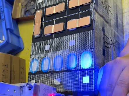 #宁德时代 #电动车电池 #锂电池 历经各种锂电池对比后,你们还能保持...