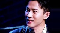 ...从我的世界路过,杨幂你却带走了我的心,扎心歌词句句戳心,听哭了...