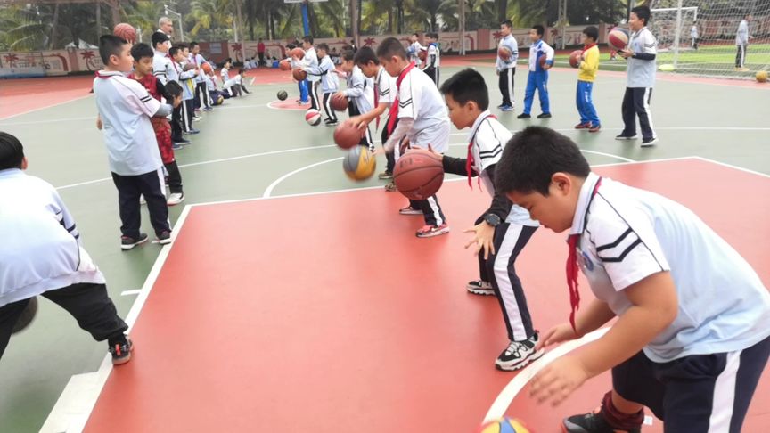 篮球校园生活之校本课程