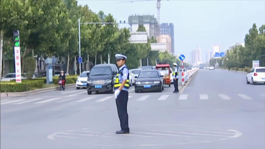 人人参与,规范秩序:交通志愿服务助力 省级文明县城创建