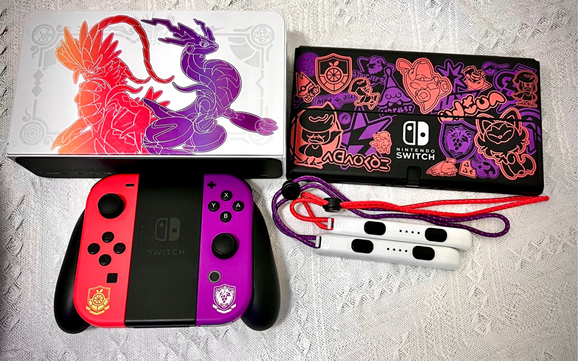 宝可梦朱紫限定机,简单开箱一下!Switch OLED看着比旧版真的舒服很多!