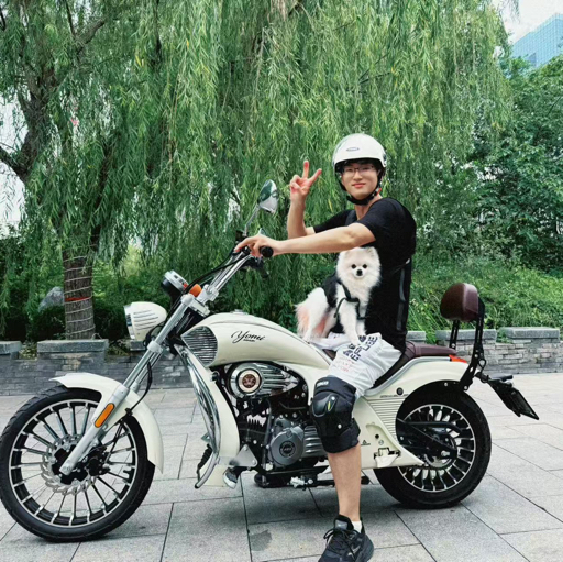 爱理财的曹同学 