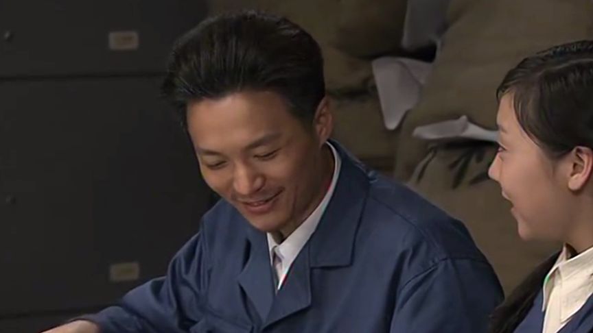 五星红旗:新中国条件艰苦,计算庞大的原子弹算法,都只能用算盘