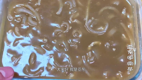 教你猪皮冻的熬制方法,简单易学,过年回家露一手