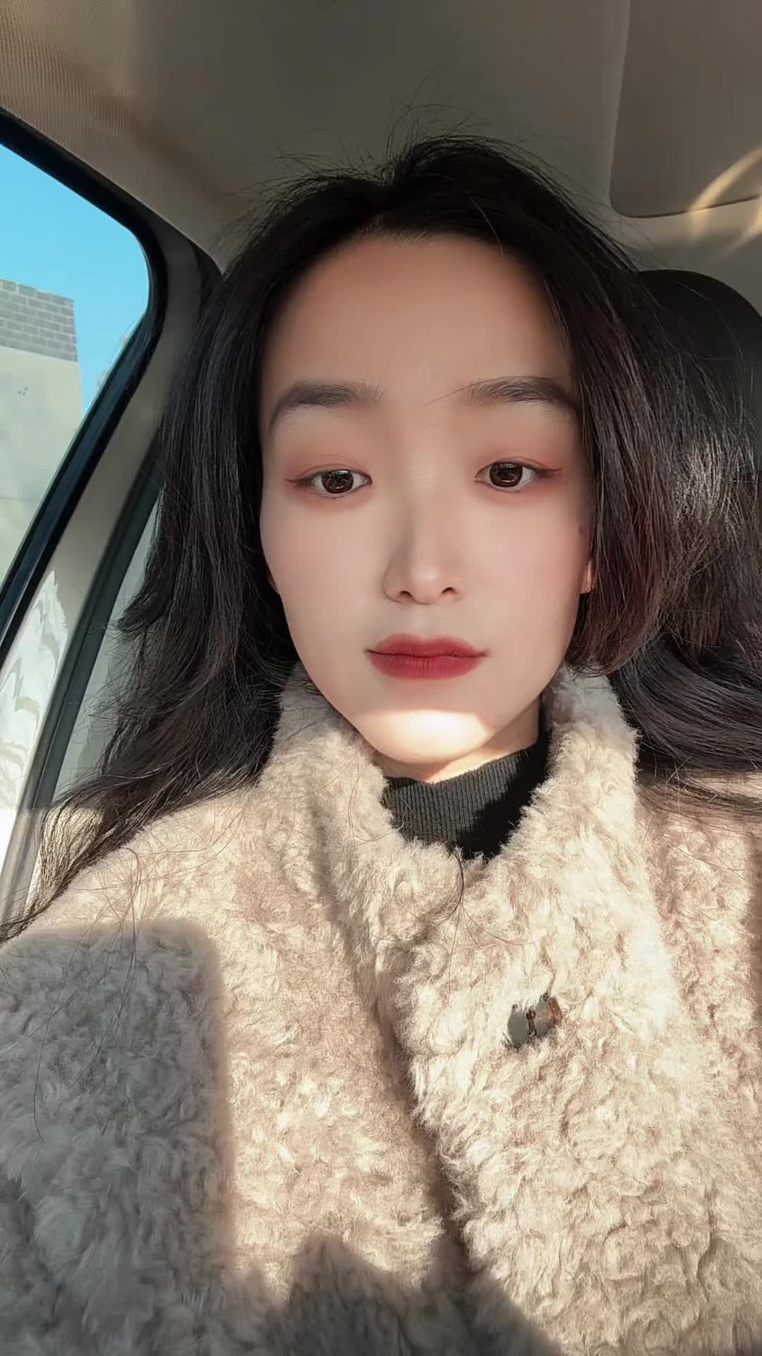 ...出租、出借、出售自己的身份证、银行卡、手机卡和各种第三方支付...