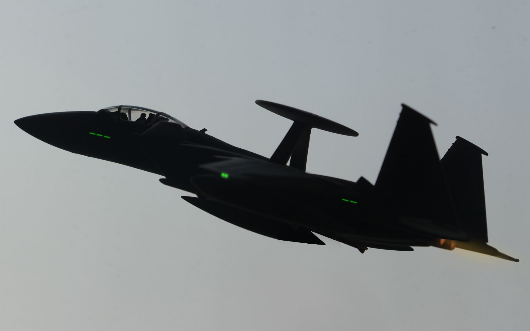 鸭式前掠翼E/F-15X前线预警支援战斗机(三角号手1/144 F-15C模型...