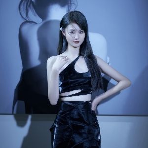 奋斗的小杨丶 