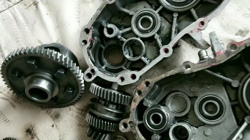 电动三轮车后桥换总成可以考虑加重加力的后桥包耐用不易打齿