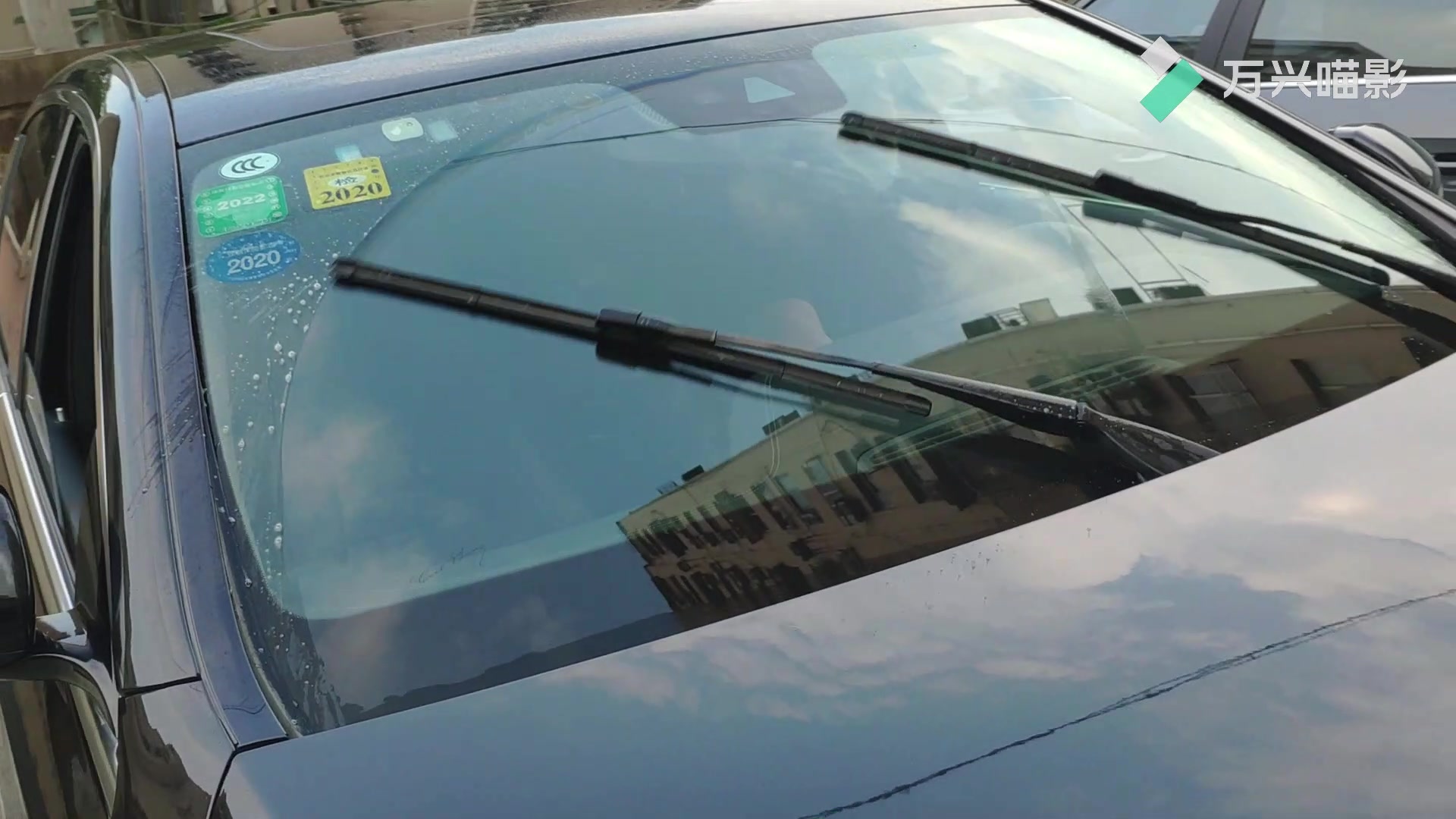 奔驰GLS/E300/C200L/CLA/GLA/CLS/A200L原装雨刮换胶条前后视频...