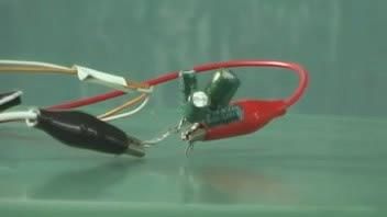 铝电解电容器反接爆炸实验