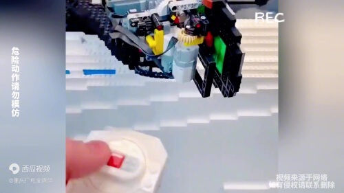 等比例一比一还原小车,甚至还能上路