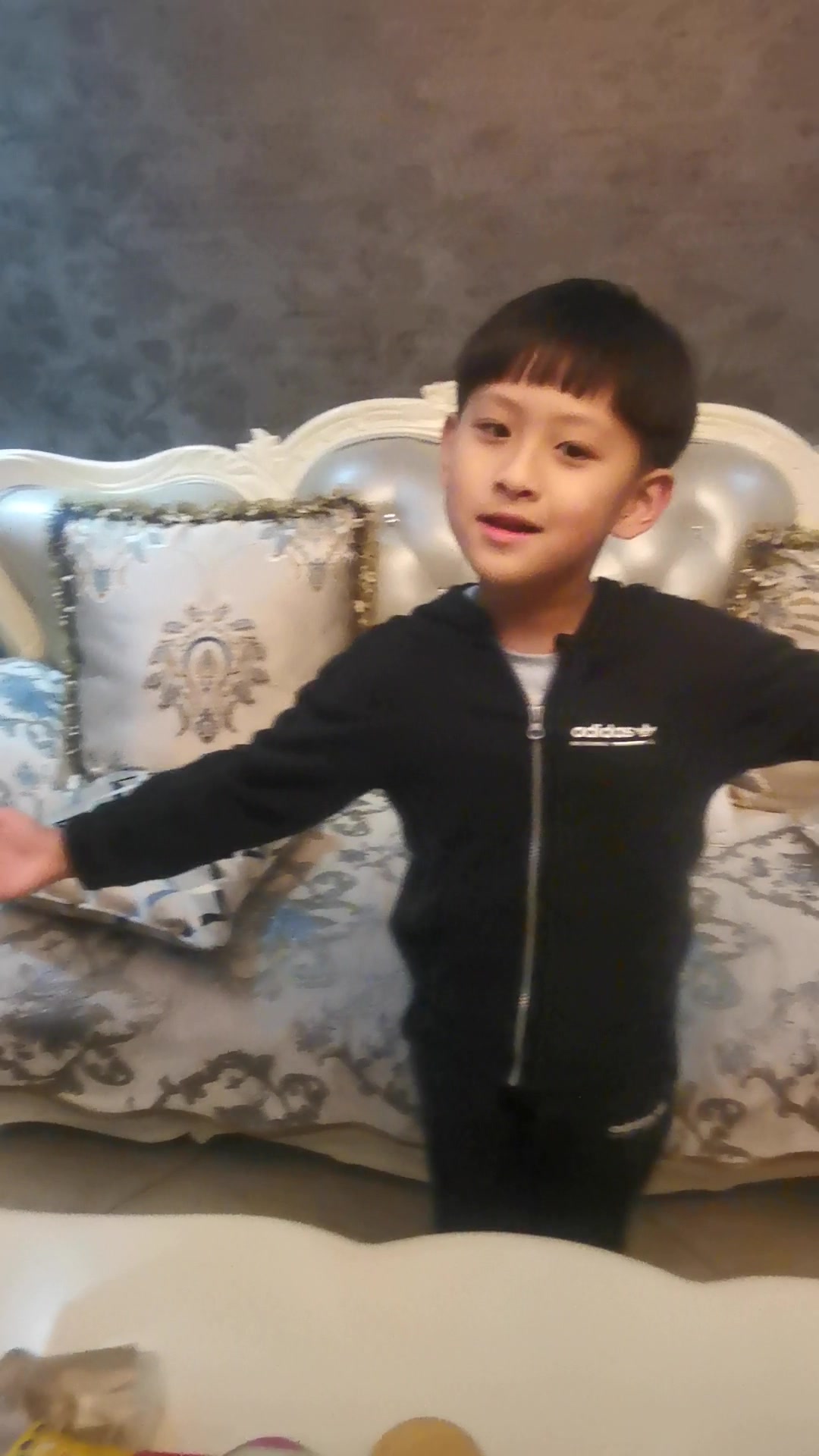 2019.伶童佳艺浙江少儿朗读者展演火热开启,爱国是亘古不变的主题,让...