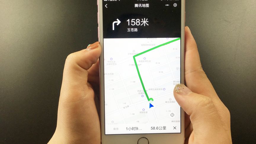 别再手机上下载导航了,打开微信这个开关,比任何导航都好用!