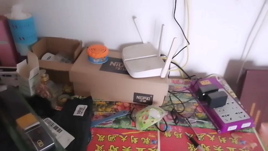 一个路由器修了一中午也没搞好