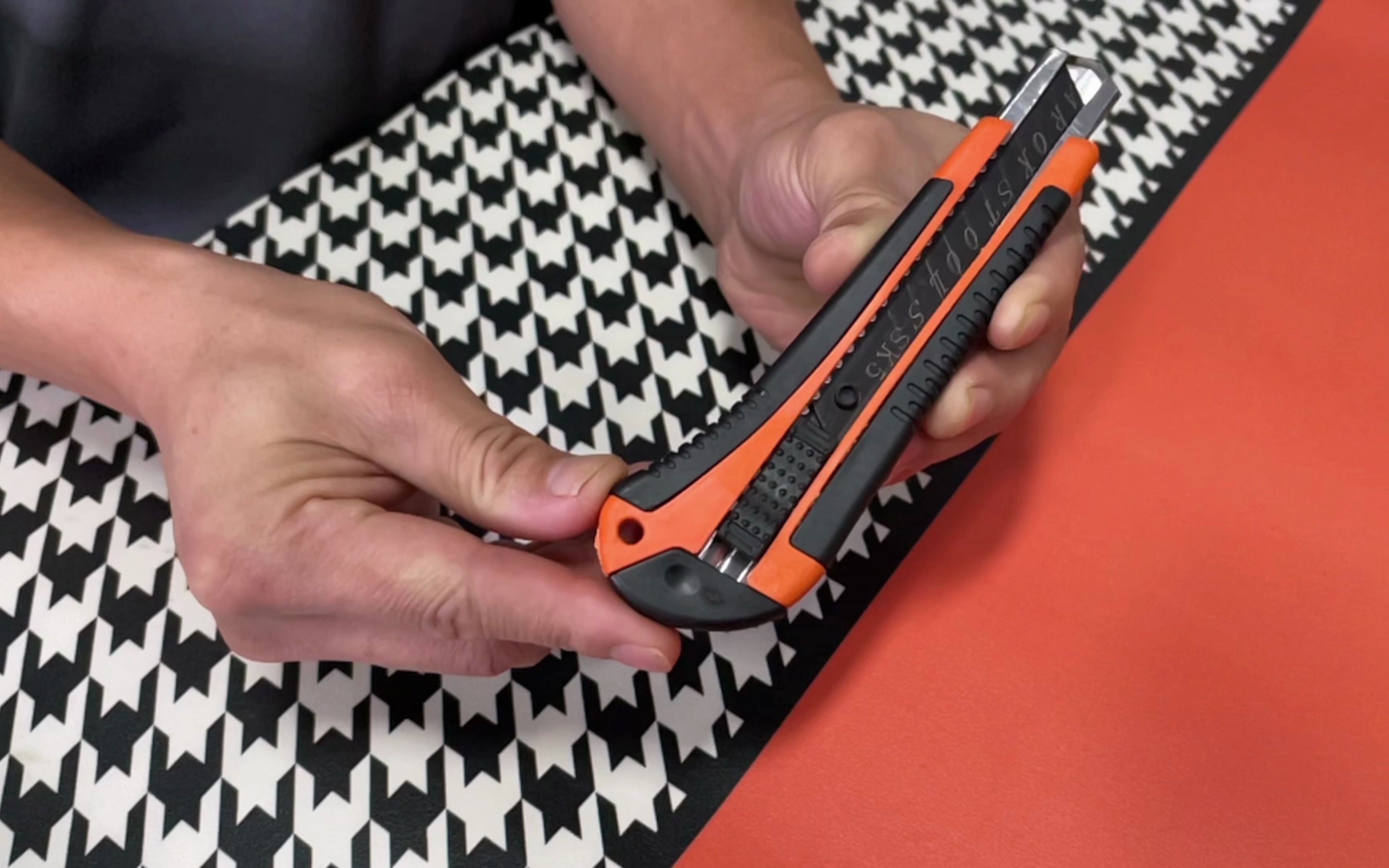 美工刀的那些妙用,现在知道还不晚