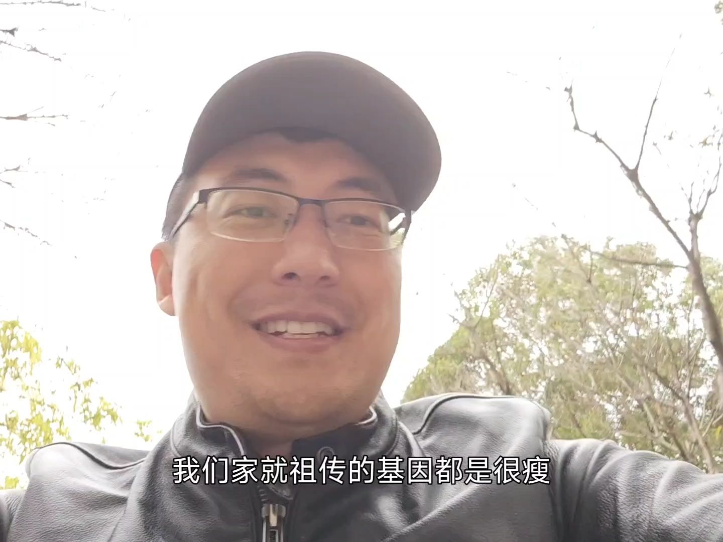贾玲太励志,曾经一米八一百斤的细狗举铁十年,今天挑战硬拉120kg
