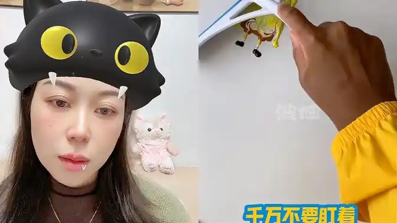 千万不要盯着这个海绵宝宝看