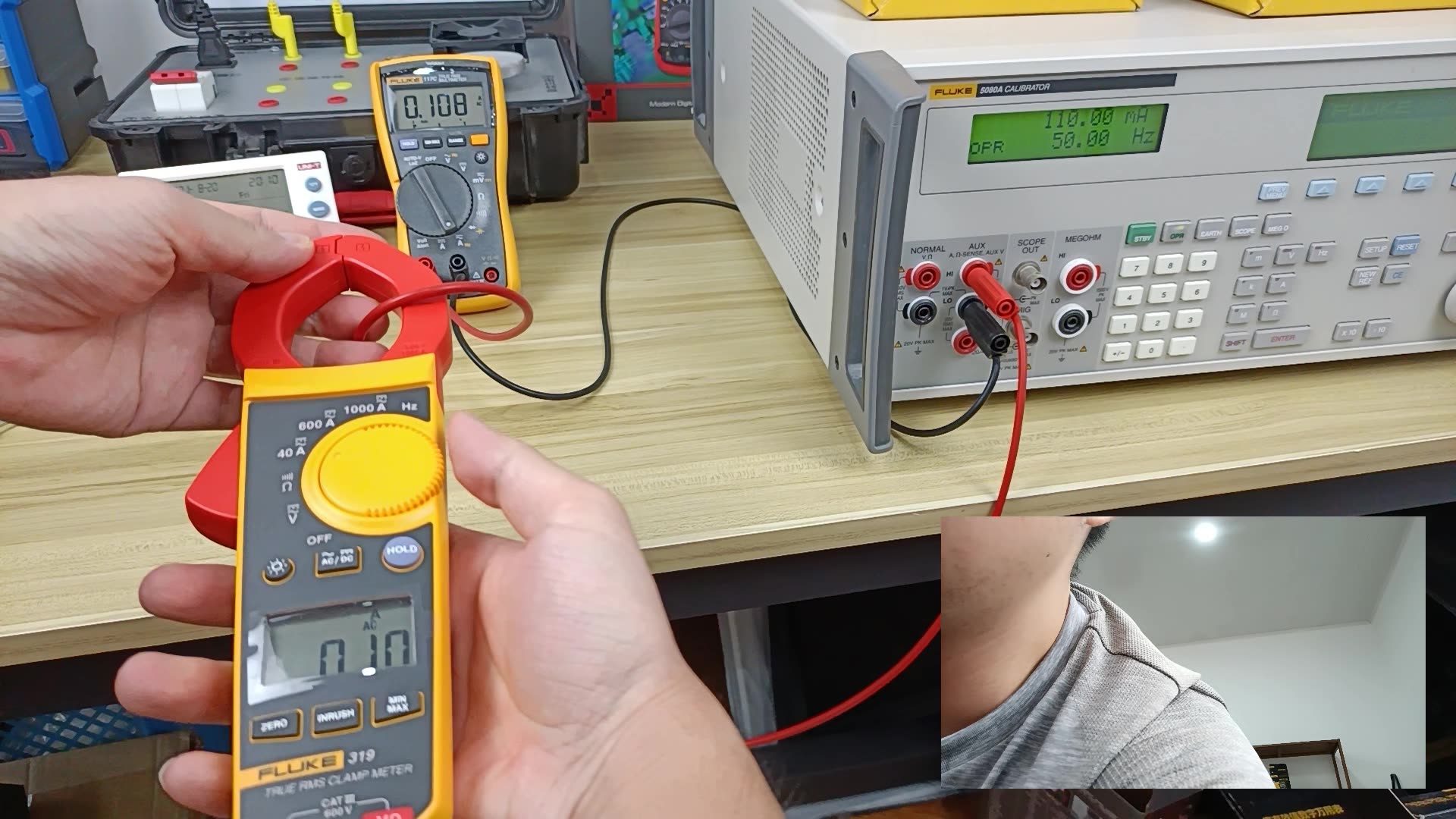 FLUKE福禄克319钳形电流表测电流频率的触发电平的问题117C客串