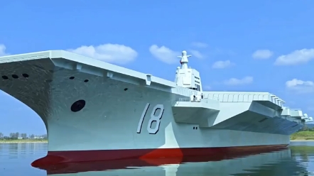 太震撼了!湖南小伙耗时2年,建造003(福建舰)号航母模型,长10米排水量...