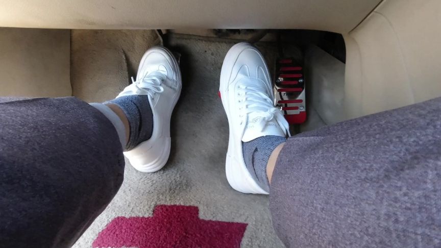 手动挡汽车坡路起步,只要掌握这样三种操作方法,上路不慌