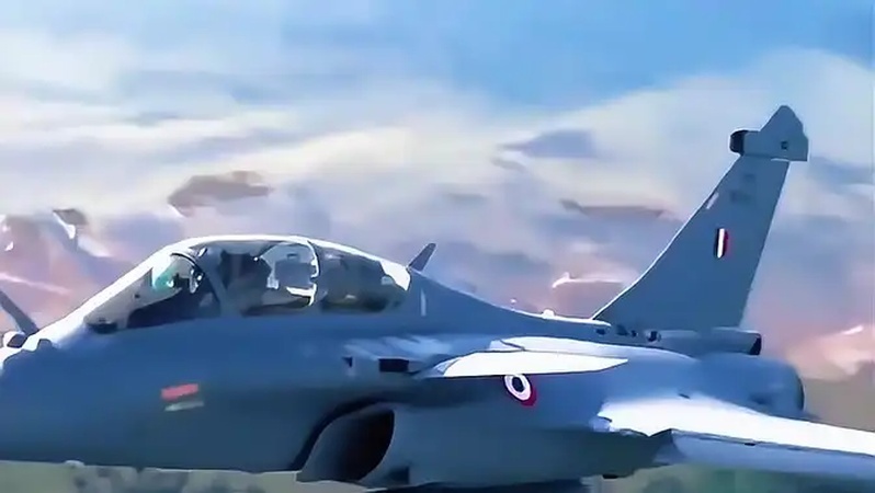 红旗防空系统与歼-10C战机协同作战,霹雳-15导弹精准击落阵风