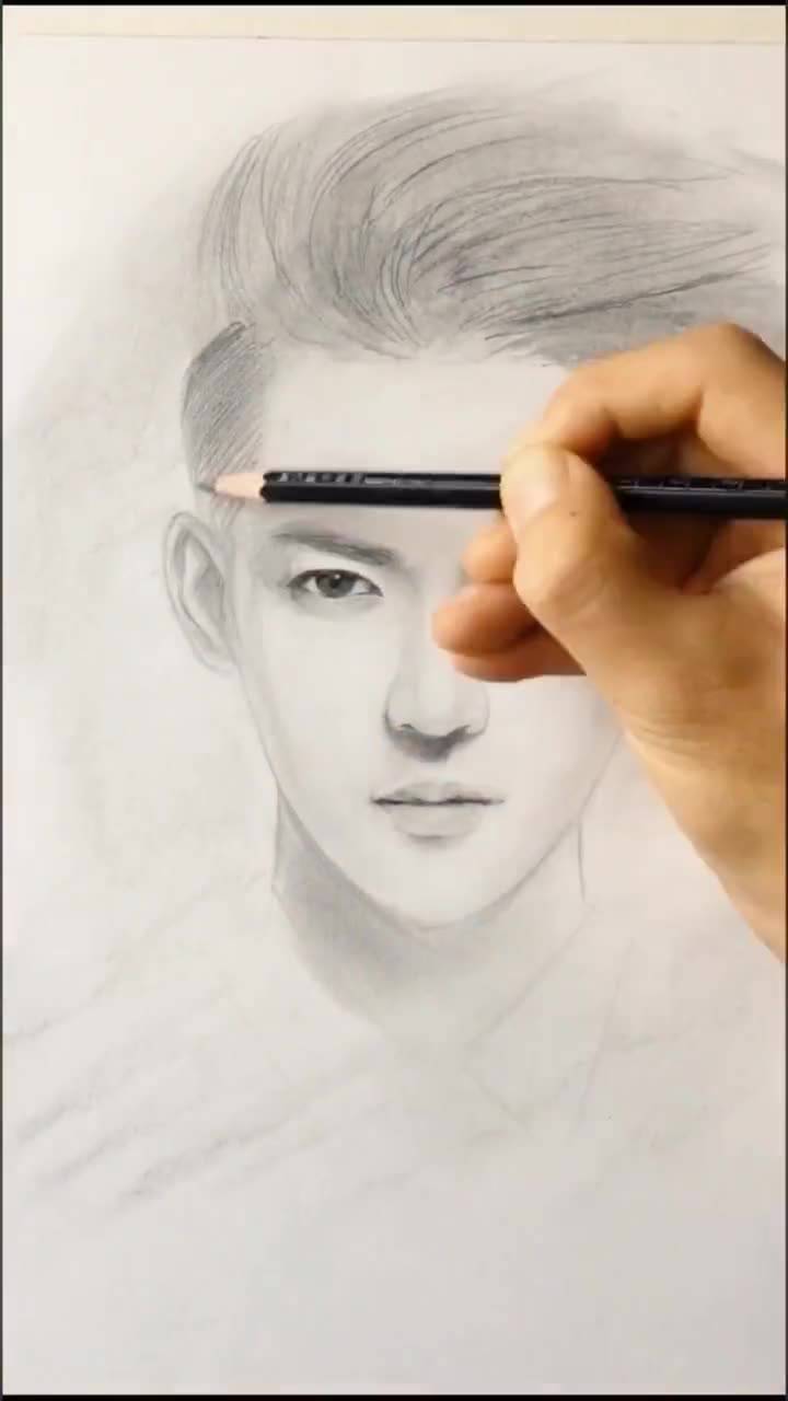 本周课程示范 讲解人像手工起型 画的比较简单 见笑 哈哈