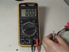 数字万用表的使用方法