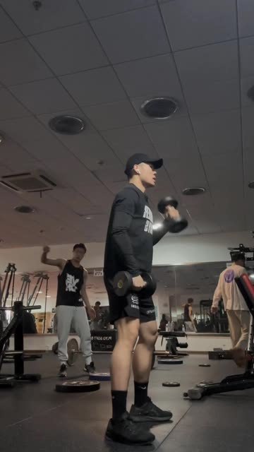 拳击训练日记:汗水与激情交织的健身旅程!