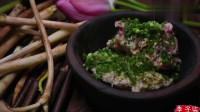 李子柒:桂花坚果藕粉,三分钟美味代餐～