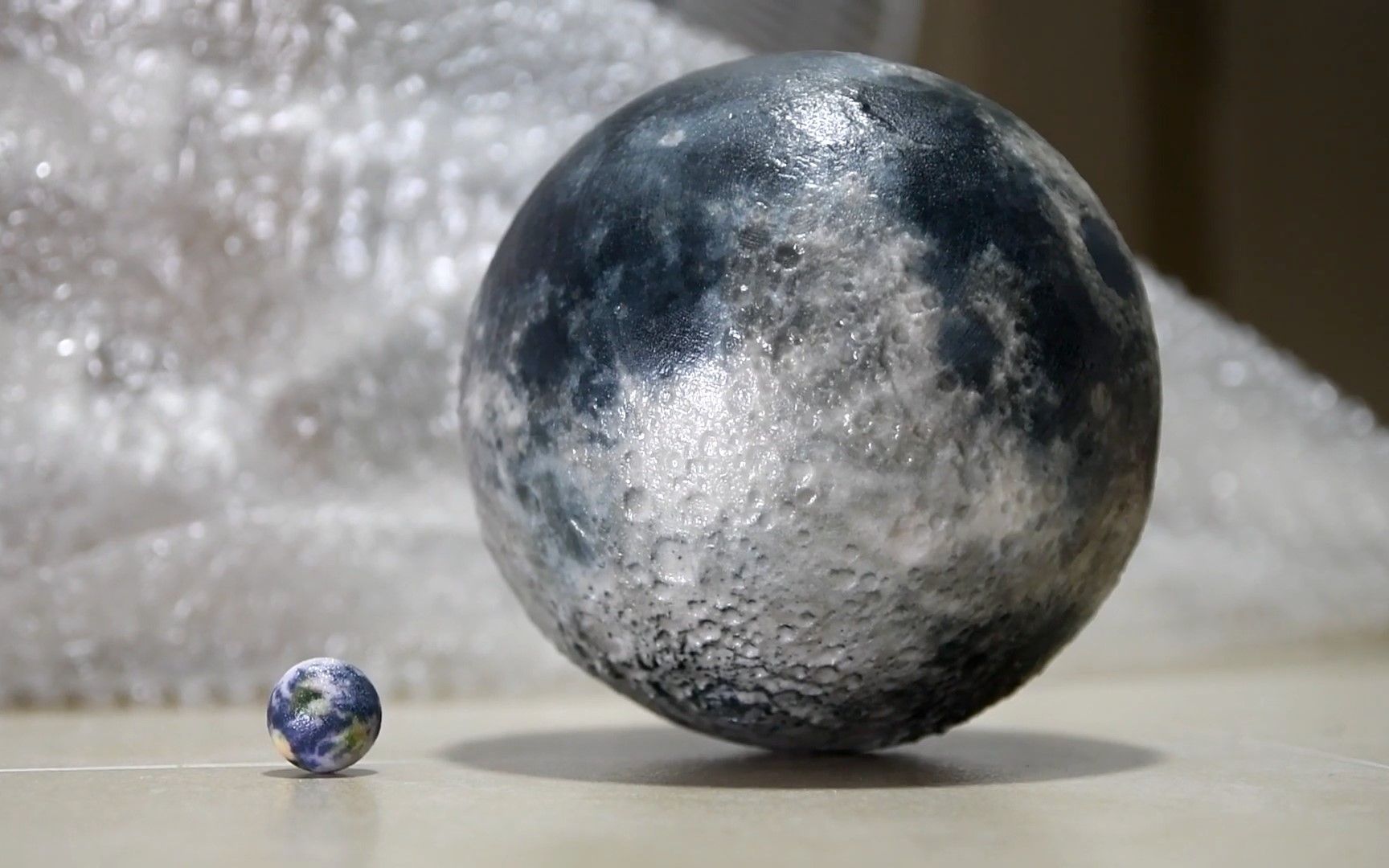 月亮近得可以拿上手 3D打印月球模型!3D printed 120mm LUNAR Pro (...