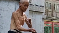 危险动作请勿模仿啊!四川大爷真是练到了炉火纯青,这才叫真功夫