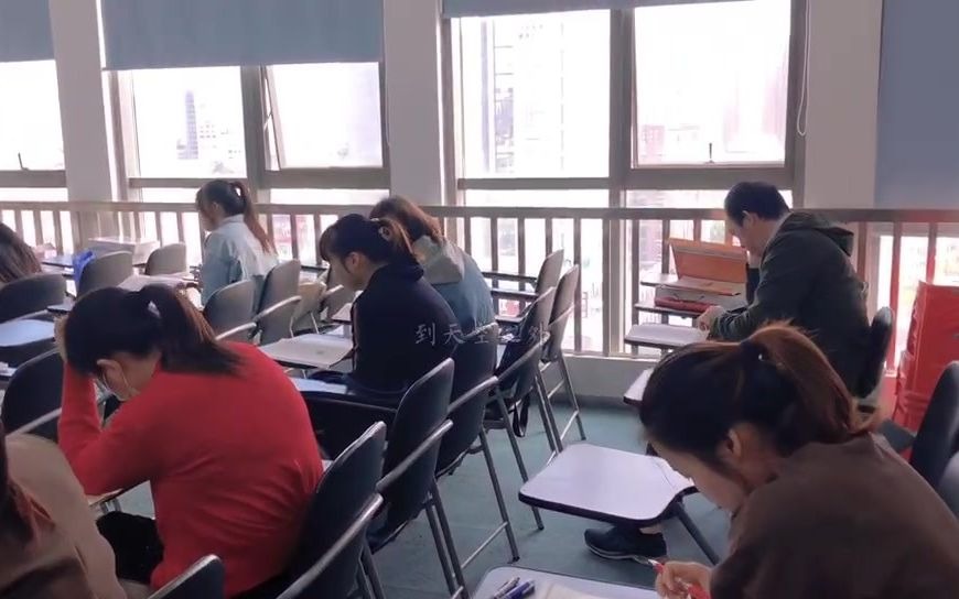 会计职称培训学校,初级会计职称培训班-都市领航教育
