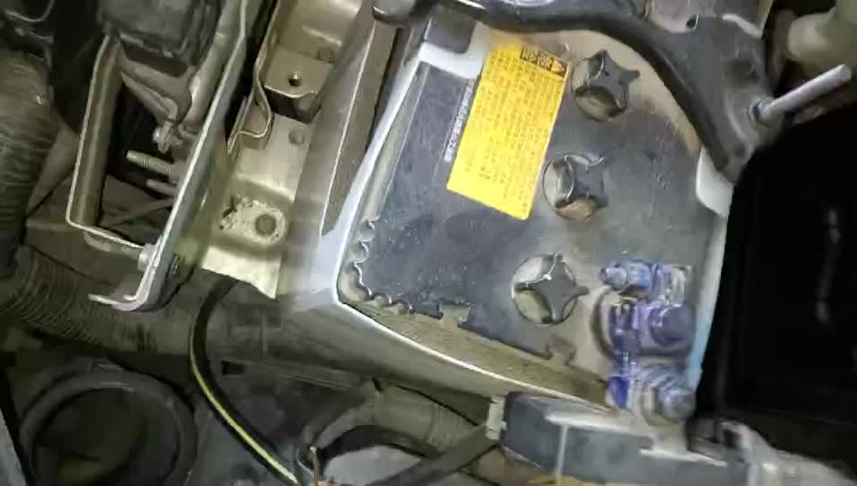 电池分正负极的噢…