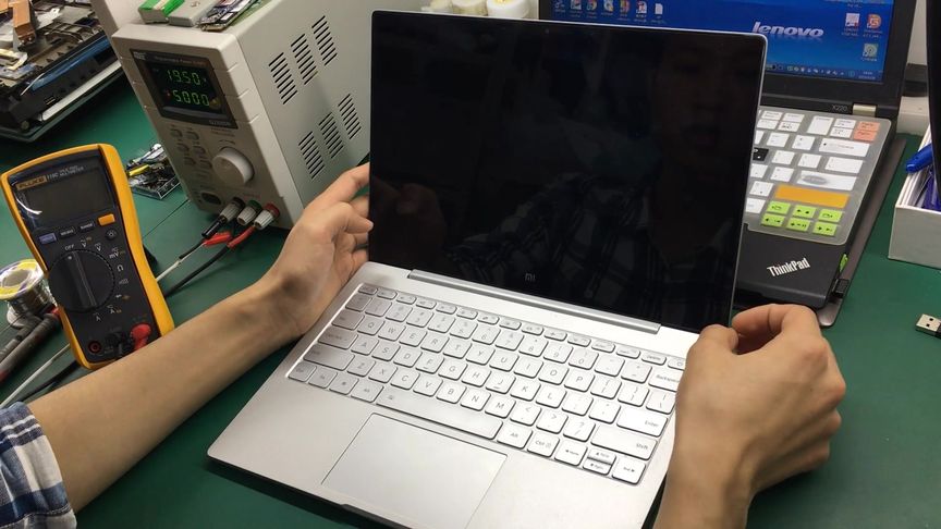 12寸小米开机黑屏,维修哥带你一起揭开它的神秘面纱