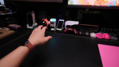 这才是桌面充电插排的方向把!有线无线结合模块化可玩性强!
