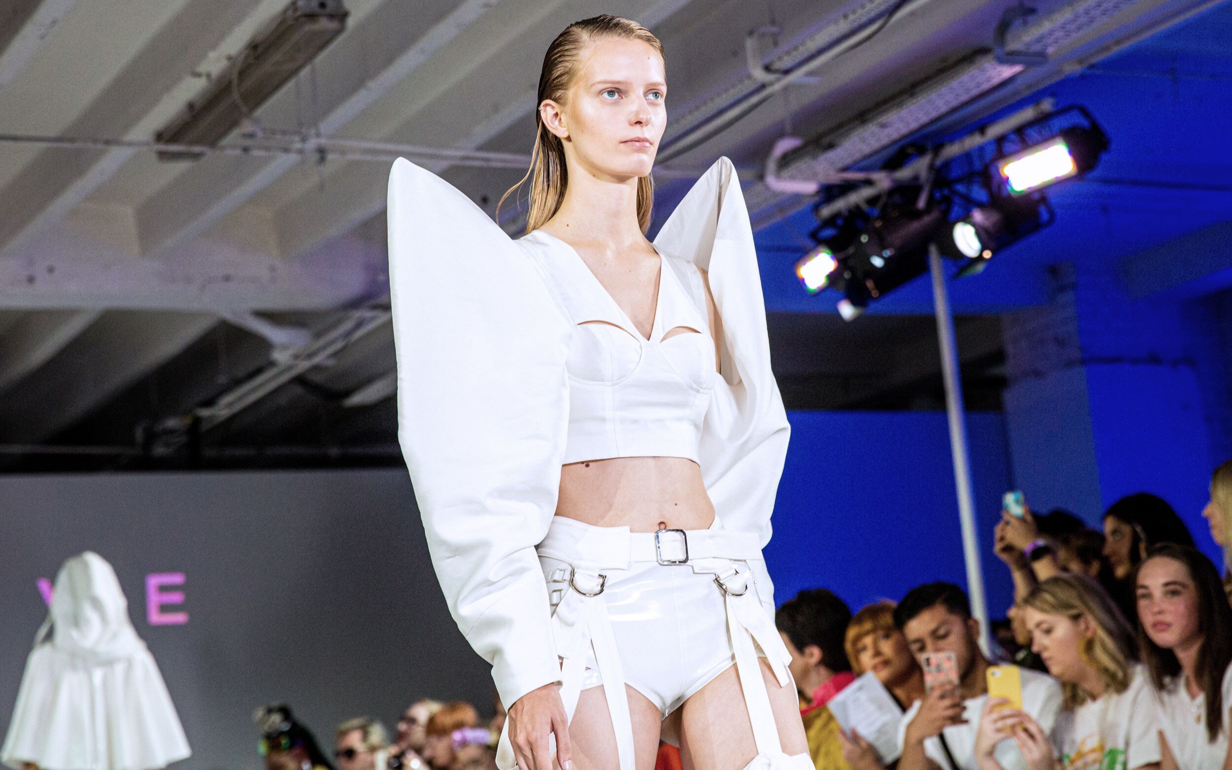 PUNK RAVE X 伦敦时装周 走秀官方视频