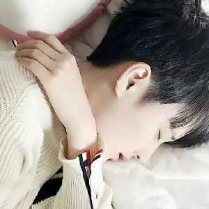 余声灬 