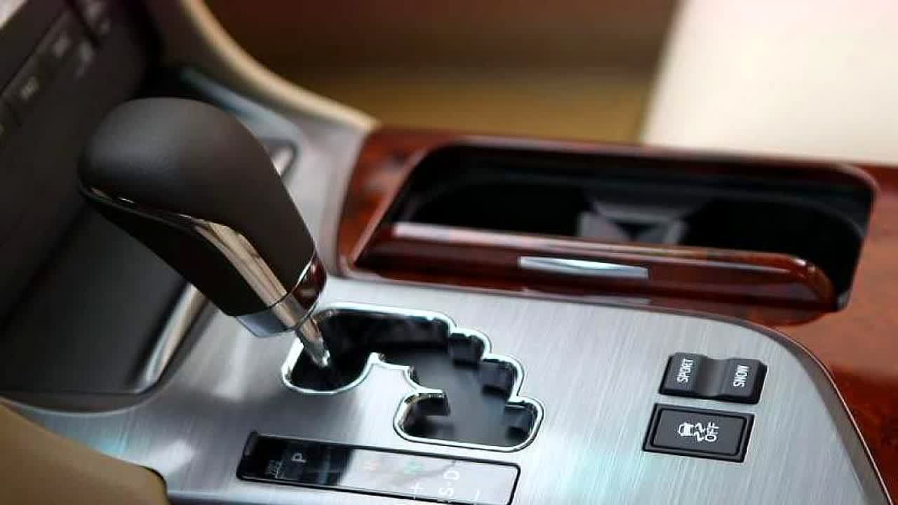 自动挡起步和停车正确顺序,搞错变速箱报废