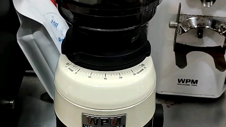惠家zd17n磨豆机新手使用视频教程1
