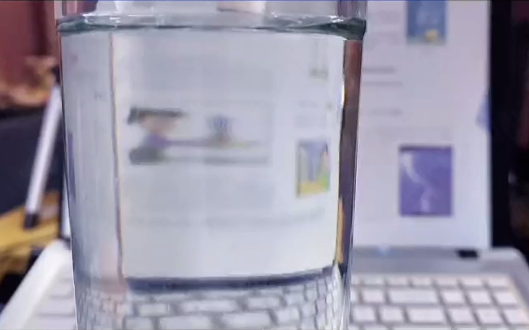 特殊的水透镜,你知道原理吗?