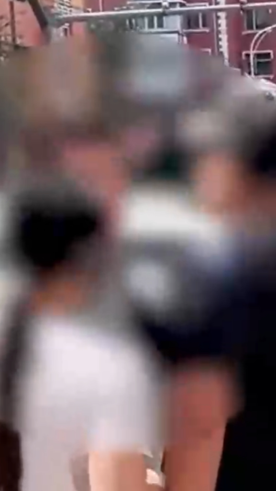 网友举报商家遭执法人员怒怼:怎么办案不用你教!市监局:已撤职