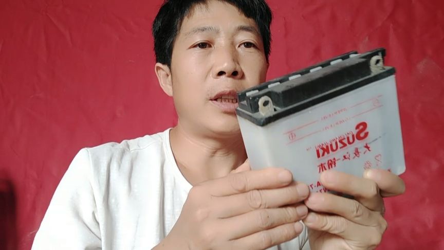 摩托车电瓶怎么修复不耐用别发愁,一下两招就让你旧电瓶变新电瓶