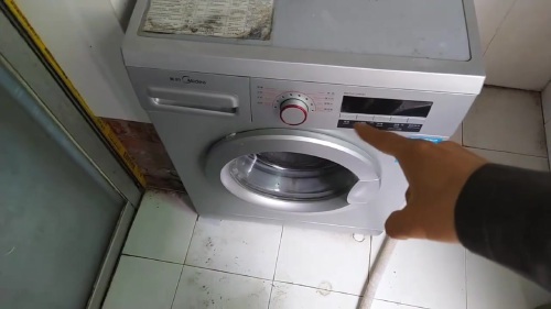 滚筒洗衣机洗涤不转,脱水也不转,原因在这里