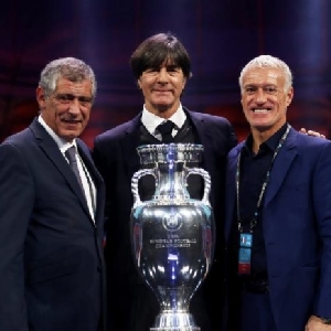 昵称可以有但是没必要 